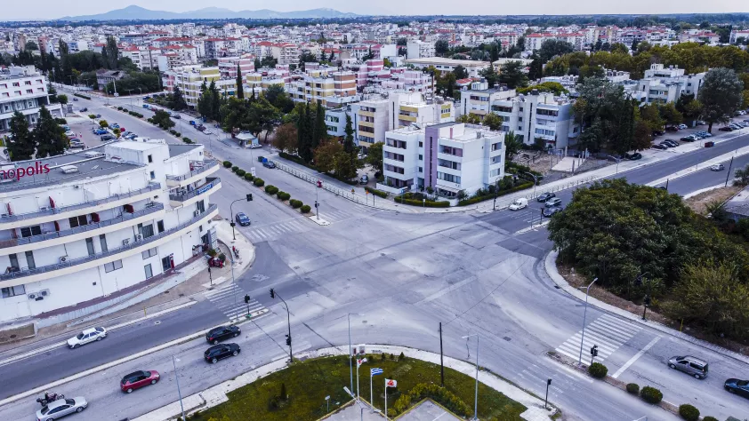 Προτείνονται κυκλικοί κόμβοι σε ΙΚΑ, Cosmopolis και Σπαθί | xronos.gr